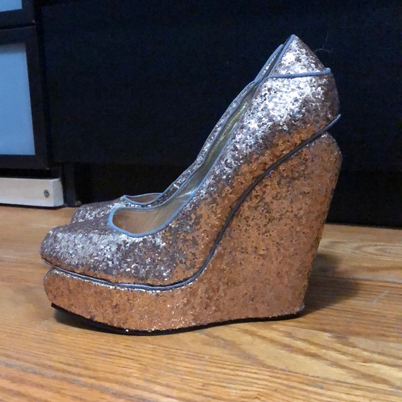 SENSO | Shoes | Senso Diffusion Agnes Gold Glitter Wedge Shoe | Poshmark
